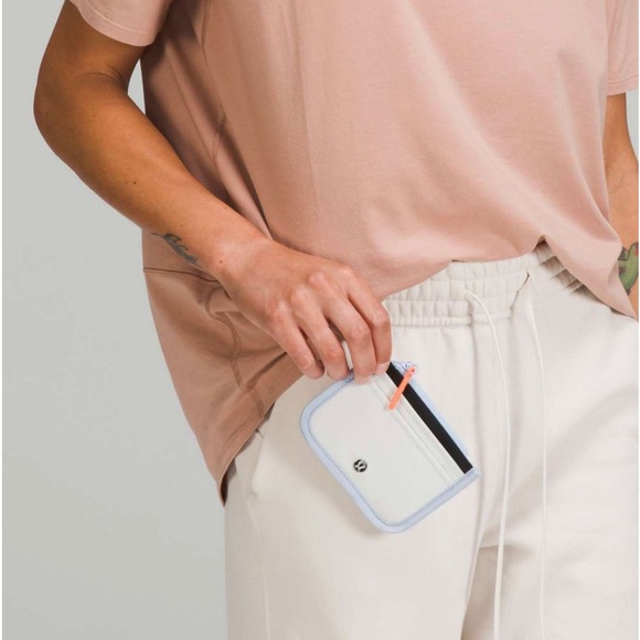 lululemon athletica | Bags | New Lululemon True Identity Card Case ...